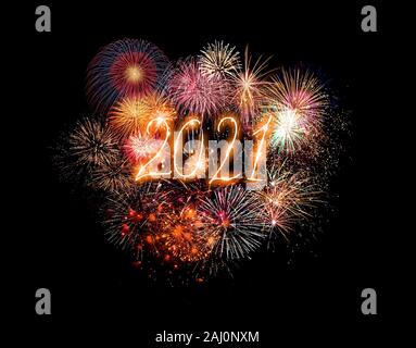 Bonne année 2021 avec Fireworks arrière-plan. Nouvel An 2021 Célébration Banque D'Images, Photo ...