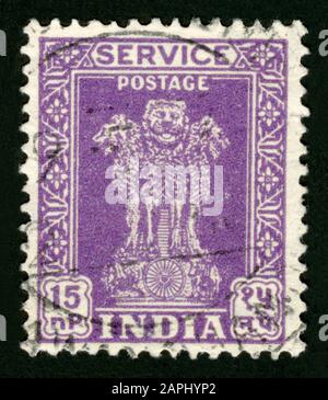 Imprimé timbres en Inde, 1950 : un timbre imprimé en Inde, montre Lion ...