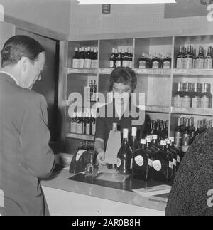 Le Prince Ashwin a dû acheter du tabac à pipe, le 3 mai 1962, tabac à ...