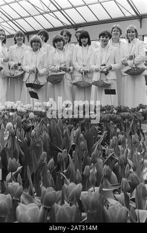 Haarlem Flower girls à Keukenhof, 29-03-1979, Whizgle News from the ...