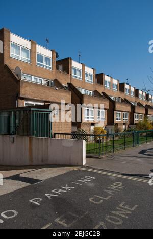 Chemin Cedarne Walham Green court, 132 Moore Park Road, Fulham, Londres ...