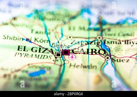 Emplacement le Caire en Egypte, carte avec punaise, voyage et concept ...