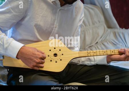 Panduri (Fanduri) close-up - panduri traditionnelle géorgienne est un ...