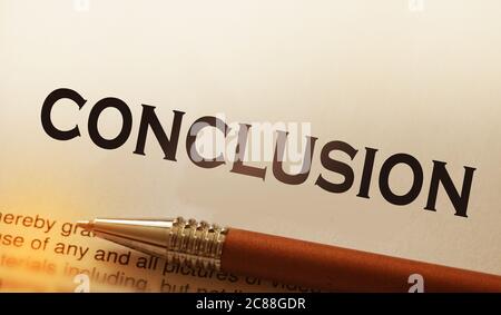Conclusion de texte d'écriture de mot. Concept d'entreprise. Bref ...