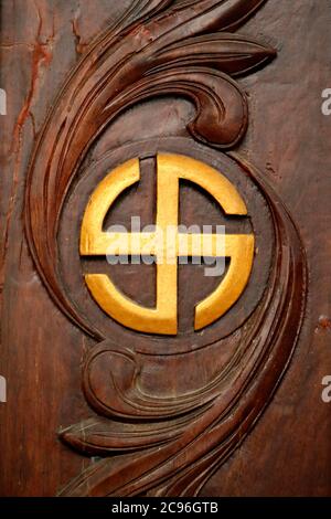 Swastika, symbole de la divinité et de la spiritualité dans le ...