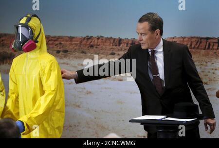 Walter White (Bryan Cranston) - Breaking Bad - Saison 4 Photo Stock - Alamy