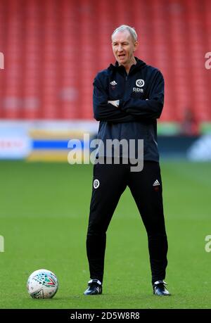 Assistant Manager de Sheffield United Alan Knill durant la Coupe ...