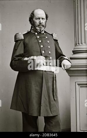 Le colonel du Corps des Marines américain John B. Atkinson, nouveau ...