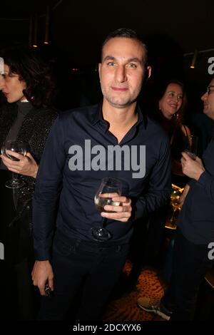 Exclusif - Ludovic Attal et David C. Barrot assistent à une fête pour ...