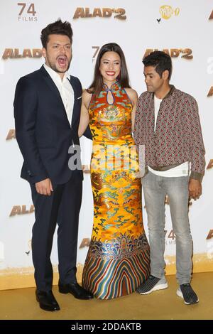 KeV Adams, Vanessa Guide et Jamel Debbouze lors de la première du film ALAD'2 au Grand Rex a ...