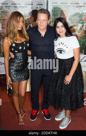 Zahia Dehar et Mina Farid participent à la première du film « une ...