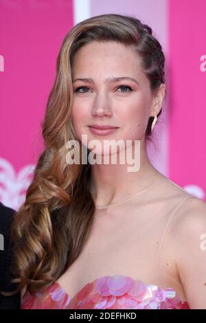 Acteur de 'Studio Tarara', l'actrice belge Lauren Versnick participe à ...