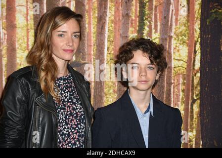 Murielle Huet des Aunay assistant à la première du film 'l'ecole ...