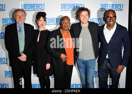 Delphine Theodore, Baptiste Lecaplain Assistent a la première de ...