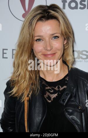 Laure Guibert assistent au progrès de la plateforme ASOS au showroom ...