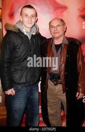 Jean-François Stevenin et son fils Pierre Stevenin assistent à la ...