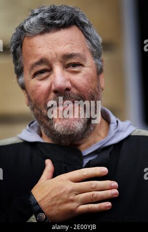Le designer français Philippe Starck pose pour des photos après la ...