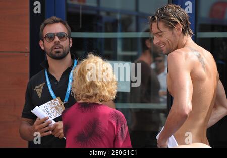 Camille Lacourt avec sa mère lors de la XXV International Meeting Arena ...