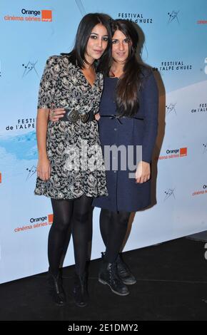 Leila Bekhti et Geraldine Nakache se posant lors du 14ème Festival de ...