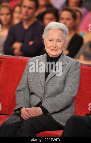 Helene Roussel, sœur de Michele Morgan, à l’enregistrement du vivre ...