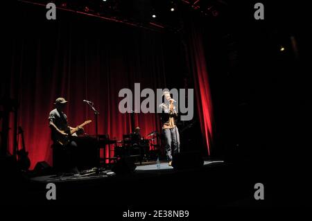 François Raoult se termine lors de son premier concert au 'Cafe de la ...