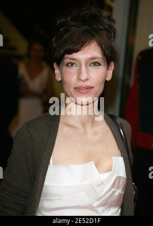 L'actrice française Julie Debazac participe à la fête des femmes de la ...