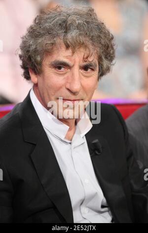 Jean-Guy Fechner lors de l'enregistrement de l'émission Dimanche a ...