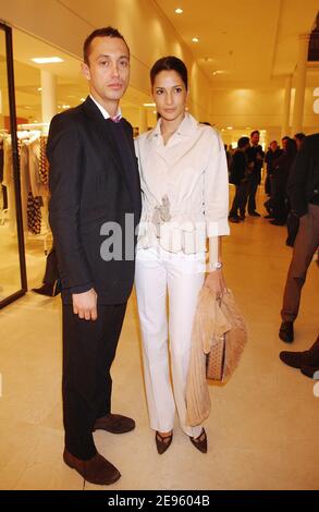 Le top-modèle espagnol Astrid Munoz participe à l'ouverture de l ...