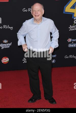 Wallace Shawn arrive à la première mondiale TOY STORY 4 de Disney Pixar ...