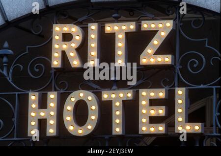 Le Ritz Hotel de Piccadilly, qui a récemment été vendu à Qatari tycoon ...