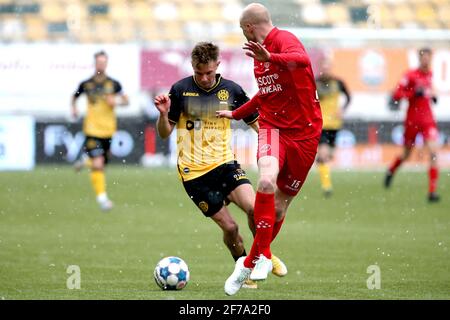 KERKRADE, PAYS-BAS - AVRIL 9: Thijmen Goppel de Roda JC et Danny Bakker ...