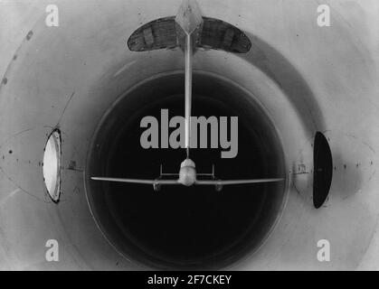 Exemple de modèle de tunnel aérodynamique de l'avion Saab J 29 sur FFA ...