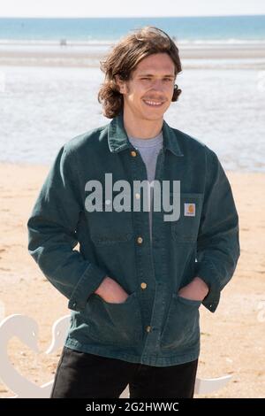 Abraham Wapler participe à la plage Photocall dans le cadre du 35e ...