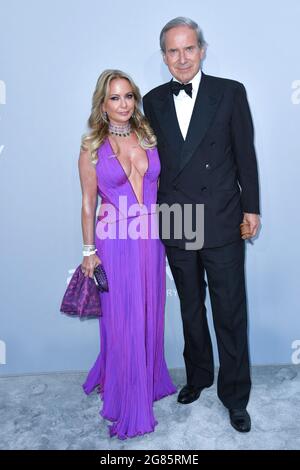 Carol Asscher , Simon de Pury 79th Festival de Venise Red Carpet amfAR ...