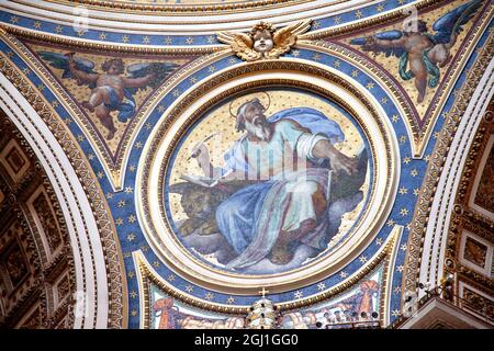 Lion ailé de saint Marc évangéliste a évangéliste anges en mosaïque de ...