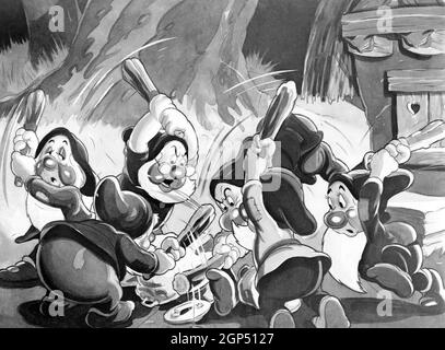 Blanche Neige et les Sept Nains (1937), réalisé par WALT DISNEY. Credit ...