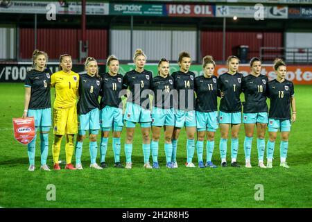 La gardienne de but Mariella El Sherif (1 ans) d'Autriche photographiée ...