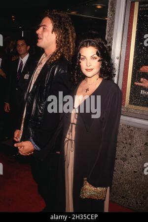 Sherilyn Fenn à la première « Boxing Helena » de Beverly Hills le 23 ...