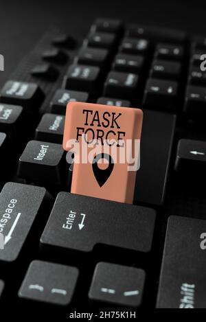 Écriture affichage de texte Task Force, Word écrit sur un groupe de ...