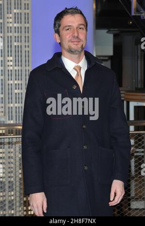 Jérémie Robert, consul général de France à New York, assiste à la ...