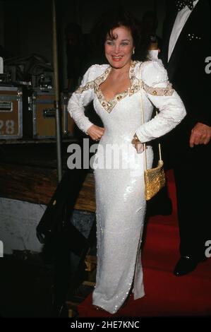 Carol Connors au quatrième Soul train Music Awards le 14 mars 1990 au ...