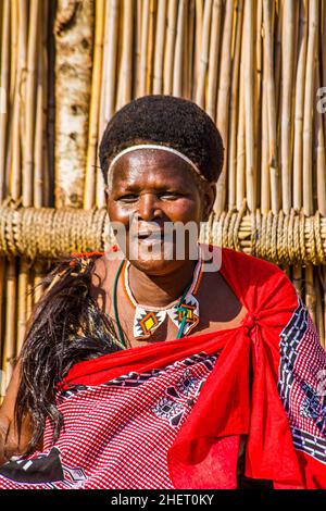Chef de village, coutumes traditionnelles dans le village africain réel ...