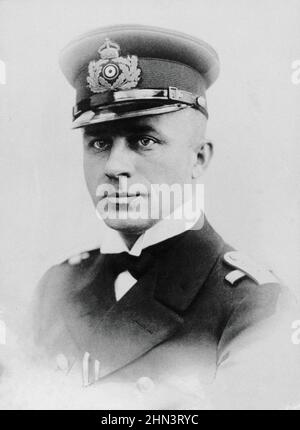 Lieutenant-commandant Lothar von Arnauld de la Perrière sur le sous ...