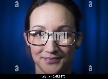 La Nouvelle-Écosse saute Jill Brothers lance un coup de feu lors du ...