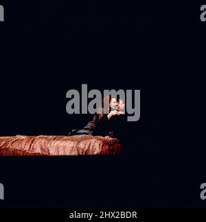 Hamlet, Drama von William Shakespeare, TV-Aufzeichnung aus dem Düsseldorfer Schauspielhaus, 1972 ...