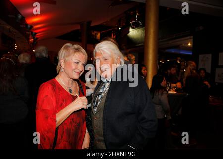 Heidi Weigelt und Heinz Behrens BEI der Premiere: ALLES BESTE! 25 Jahre ...