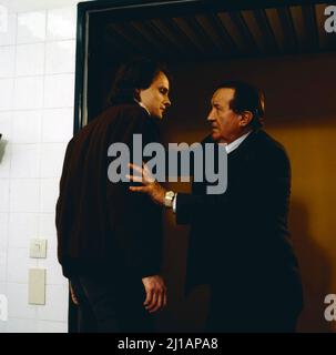 Der Alte, ZDF TV Krimiserie, Folge: Die tote Hand, 1980, Szene ...