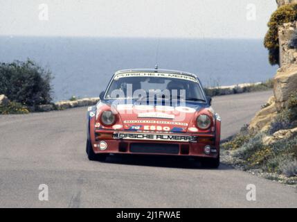 Guy Frequelin (FRA) Jean-François Fauchelle (FRA) Porsche 911 SC GR4 ...