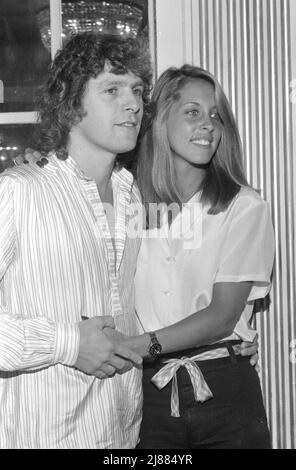 Sandy Farina à la conférence de presse avant la première du Sgt. Pepper ...