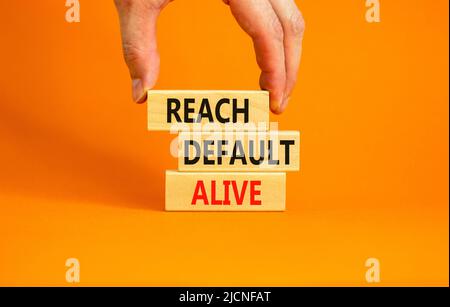 Atteindre le symbole actif par défaut. Concept mots atteindre défaut ...